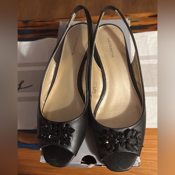 Liz Claiborne | Shoes | Liz Claiborne Black Peep Toe Sling Back Shoes ...